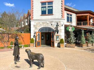 Where To Eat On The Biltmore Estate - When In Asheville