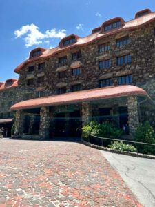 Your Guide to Visiting Asheville's Omni Grove Park Inn - When In Asheville