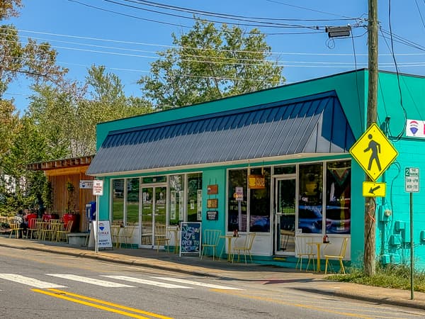 Everything To Know About Yellow Mug Coffee Lounge | When In Asheville
